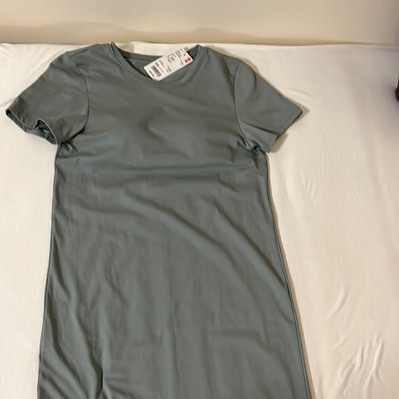 Uniqlo | Dresses | Uniqlo Cotton Dress With Buildin Bra | Poshmark
